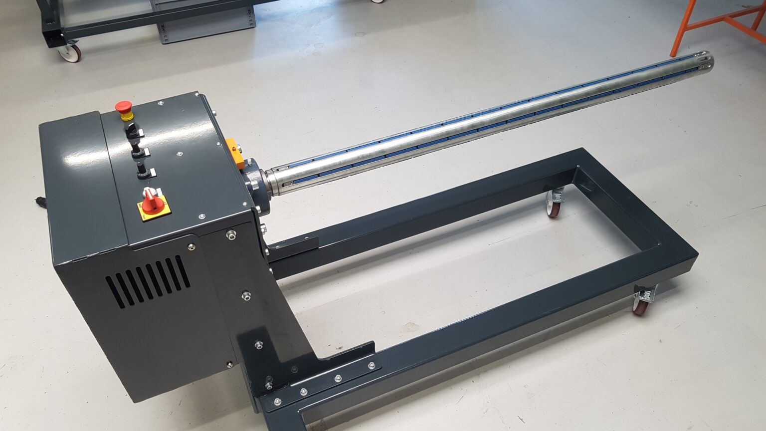 Cantilever winder - CNM Process, specialist in the transformation of ...