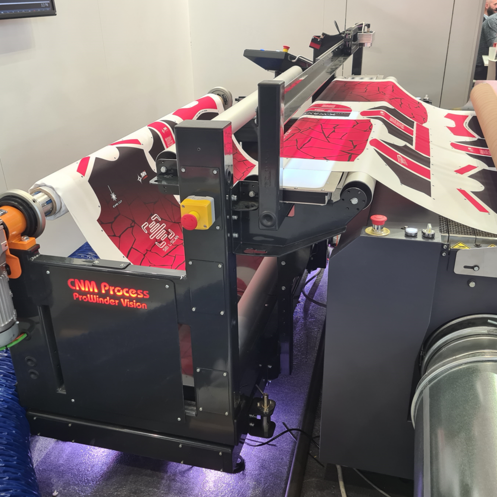 Bobineuse refendeuse textile - CNM, Machines pour la transformation des ...