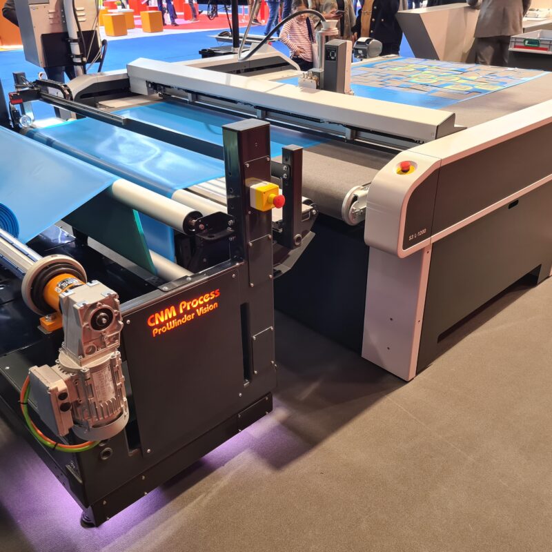 Bobineuse refendeuse textile - CNM, Machines pour la transformation des ...